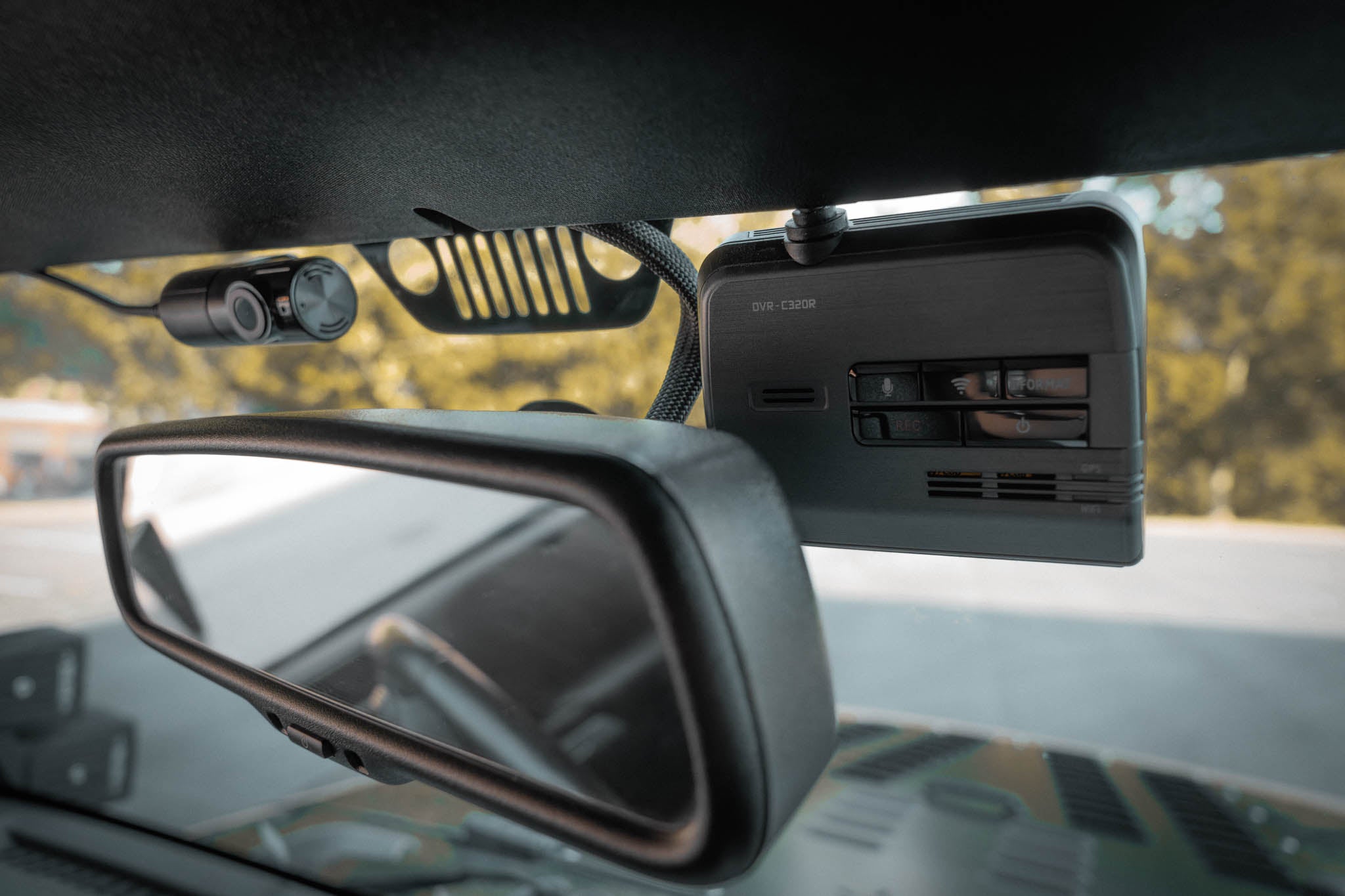 Alpine Premium 1080p HD Night Vision Dash Camera Bundle DVR-C320R | '0